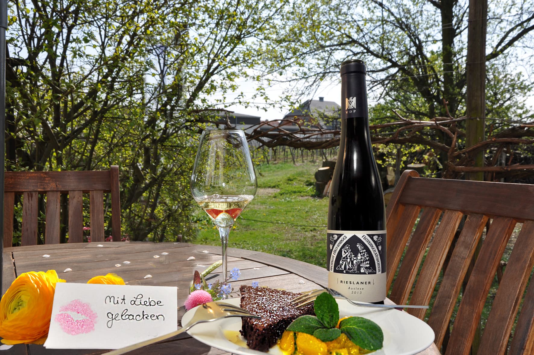 Schokoladentarte mit Früchtekompott - Rezepte - Gerolsteiner WeinPlaces